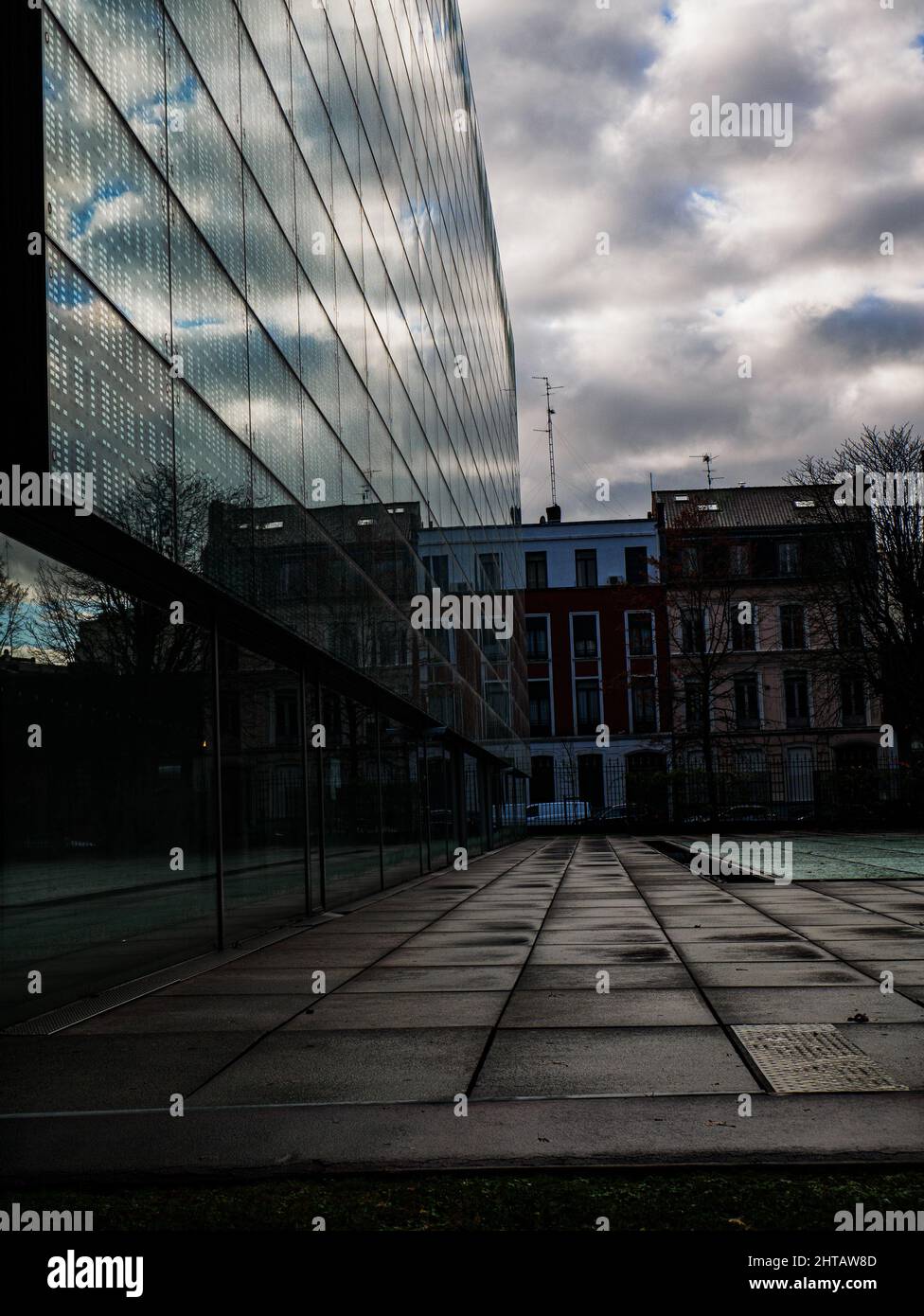 Beautiful city view on rainy day Stock Photo - Alamy