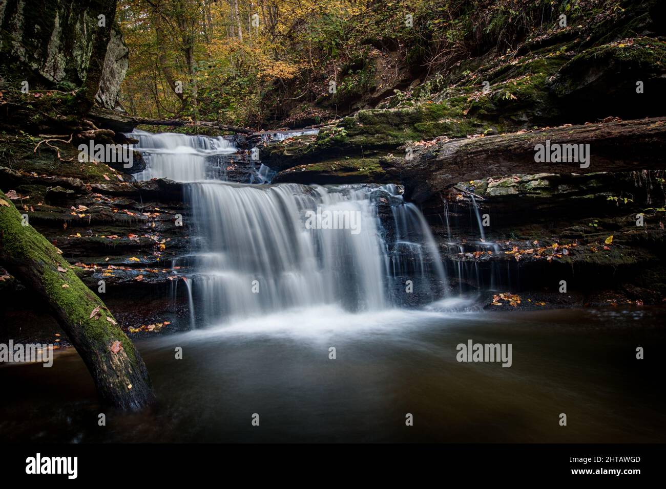 Beautiful shot park waterfall hi-res stock photography and images - Alamy