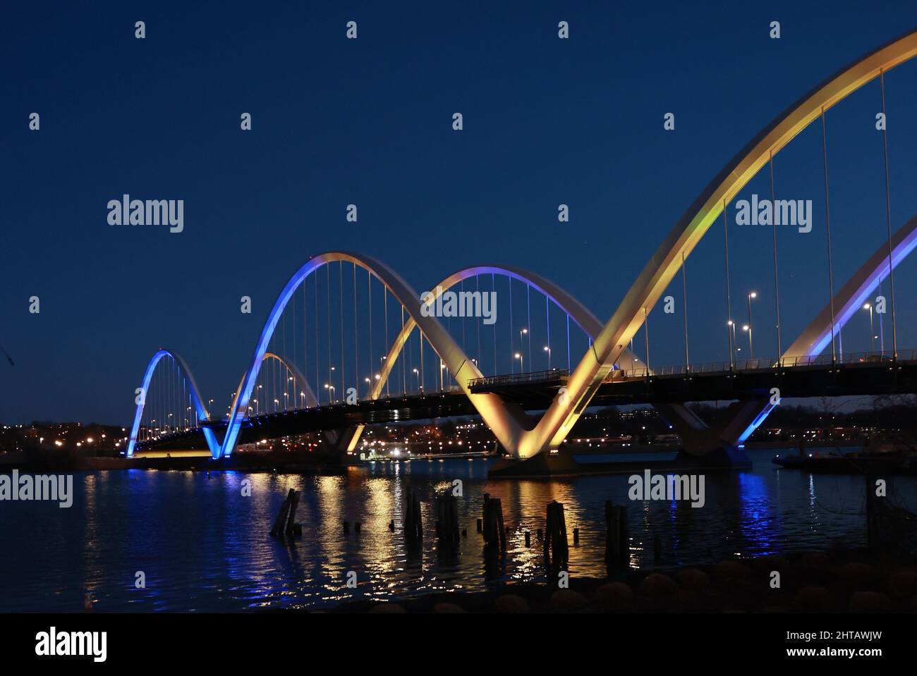 The frederick douglass memorial bridge hi-res stock photography and ...