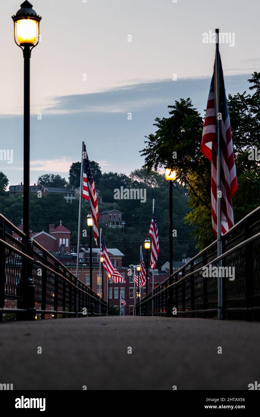 Galena illinois pedestrian bridge hi-res stock photography and images ...