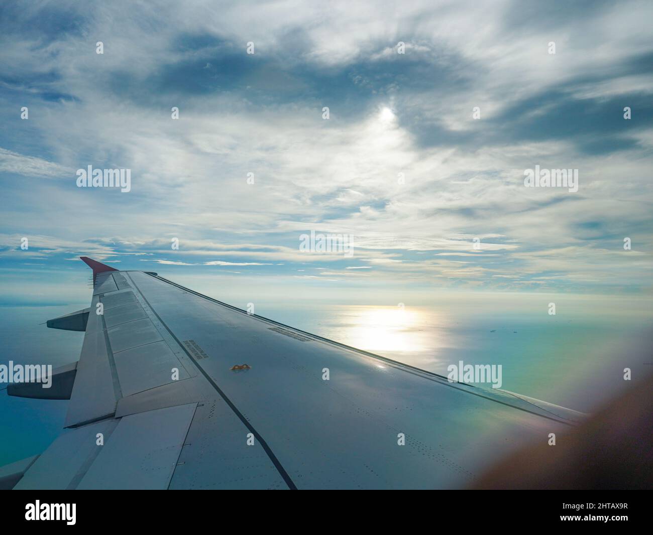 High wing aircraft hi-res stock photography and images - Alamy