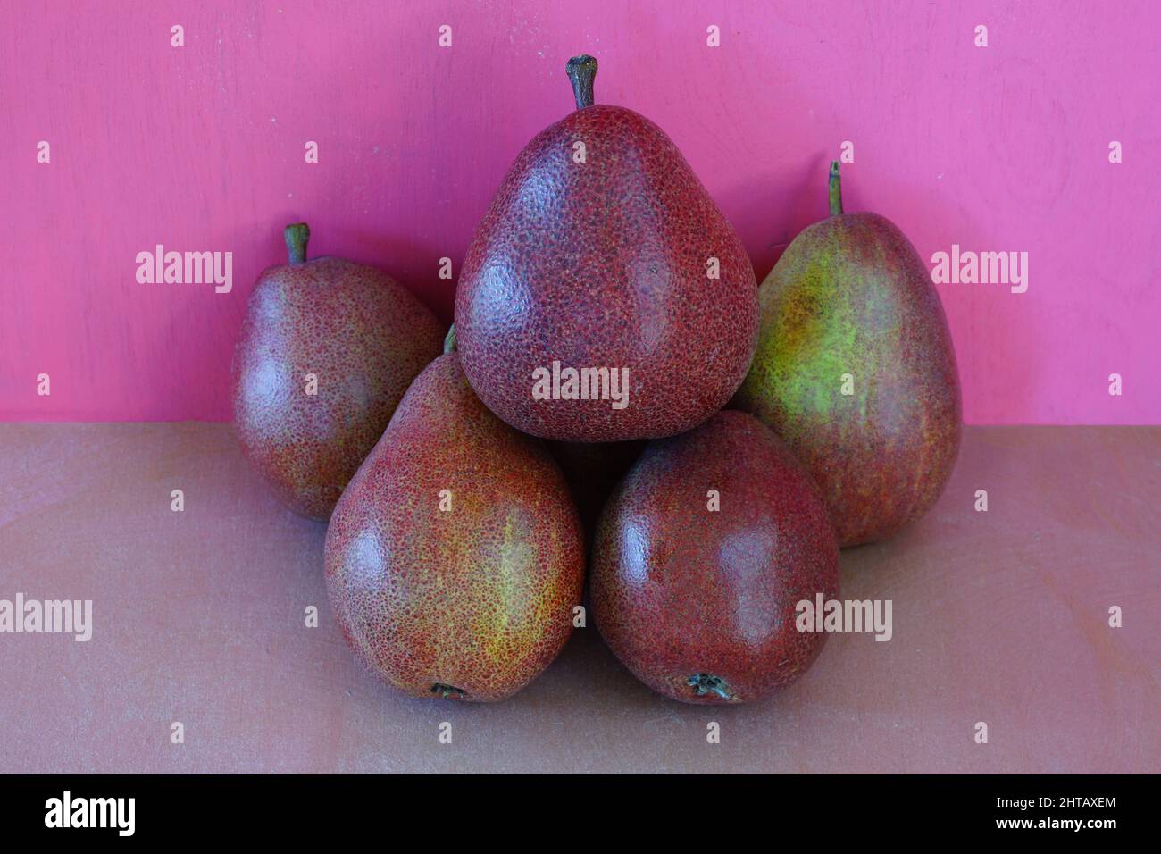 Red pear fruit hi-res stock photography and images - Alamy