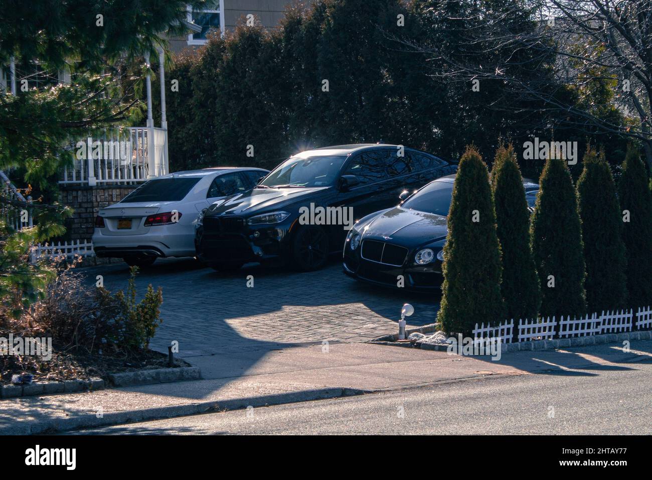 Fancy cars hi-res stock photography and images - Alamy