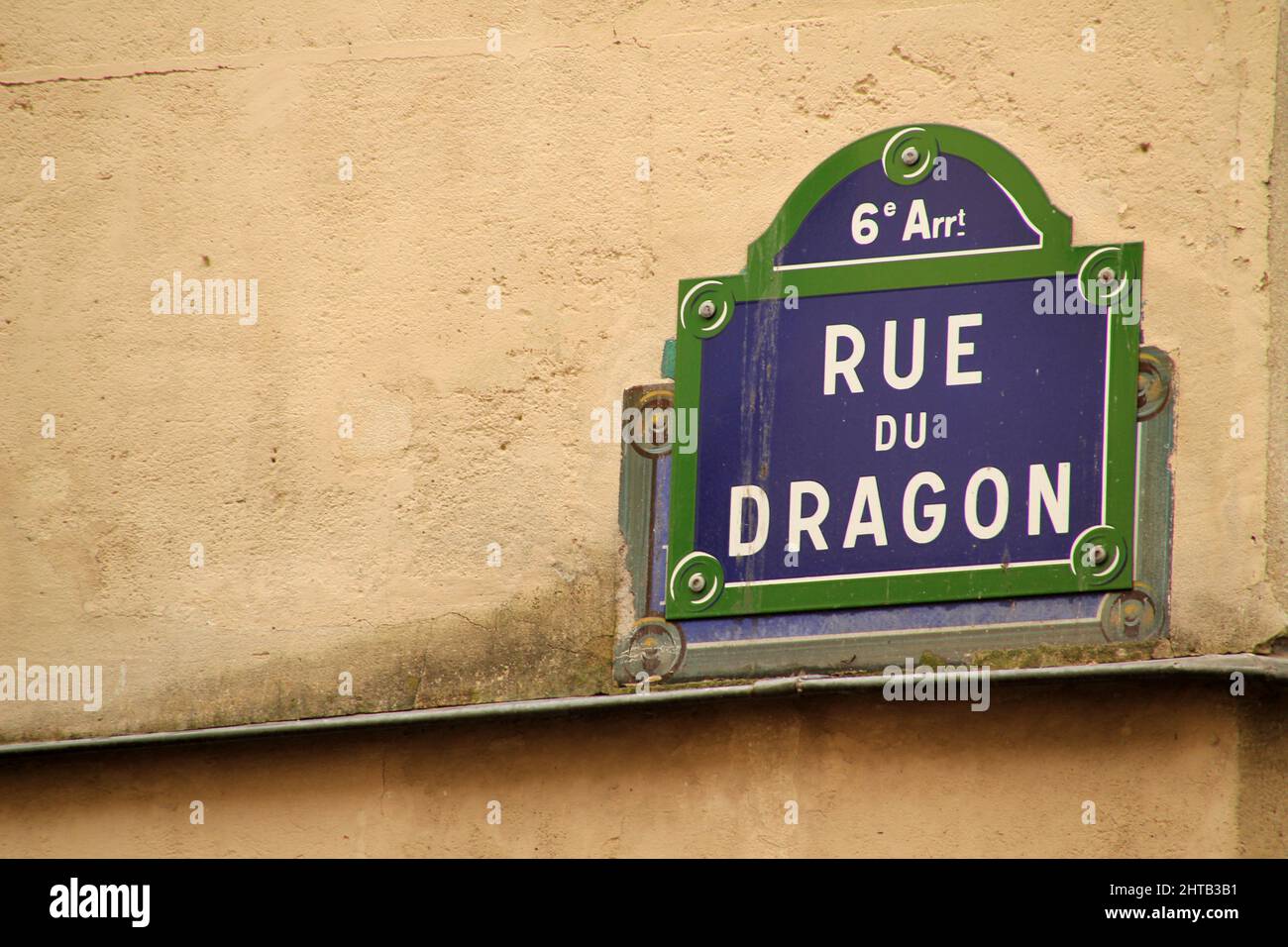 Rue dragon hi-res stock photography and images - Alamy