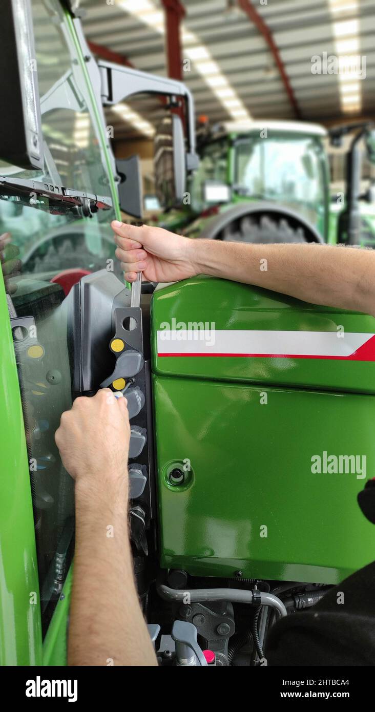 Closeup farm garage hi-res stock photography and images - Alamy