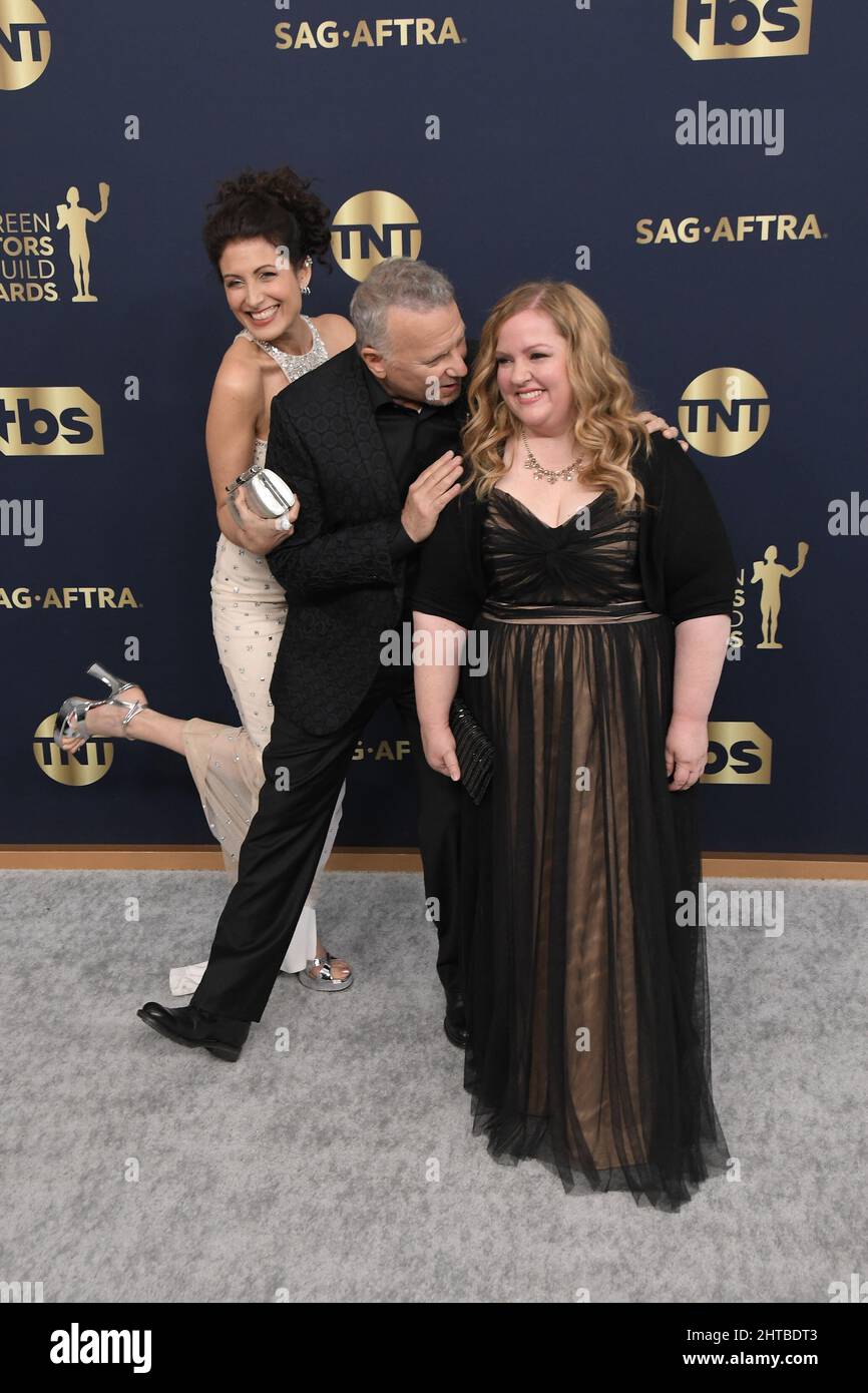Los Angeles, USA. 27th Feb, 2022. Lisa Edelstein, Paul Reiser and Sarah ...