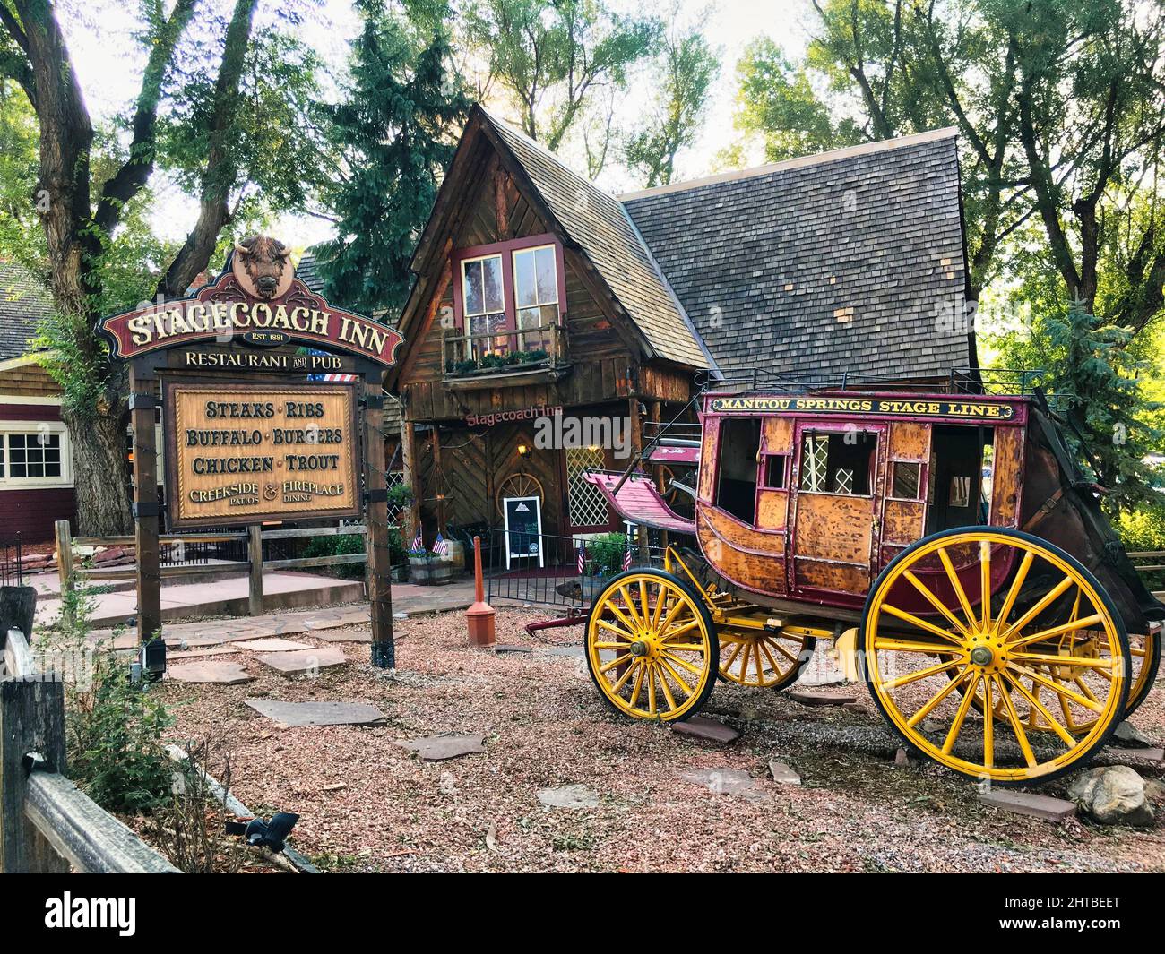 Old stagecoach inn hi-res stock photography and images - Alamy
