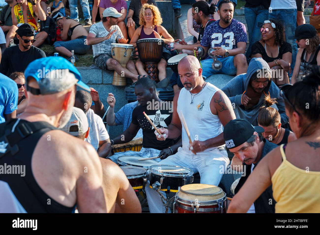 African bongo drums hi-res stock photography and images - Alamy