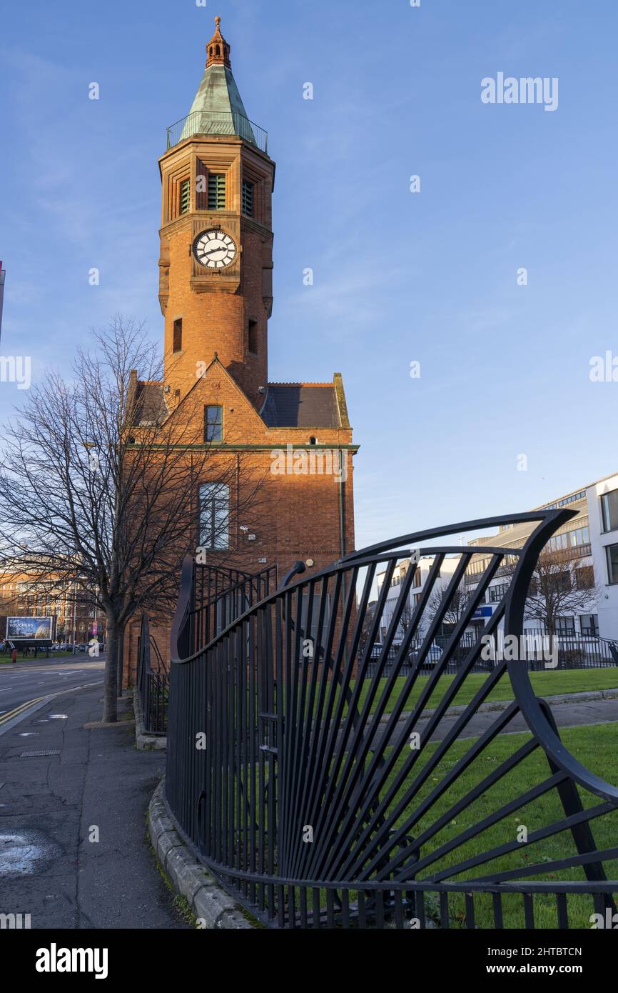 Old victorian building hi-res stock photography and images - Alamy