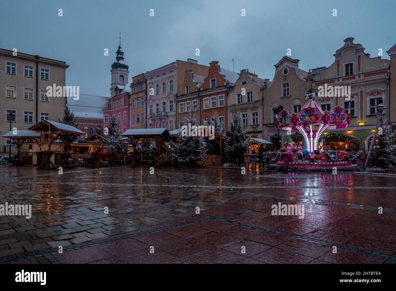 Christmas market in Opole with illuminations on the market square Stock ...