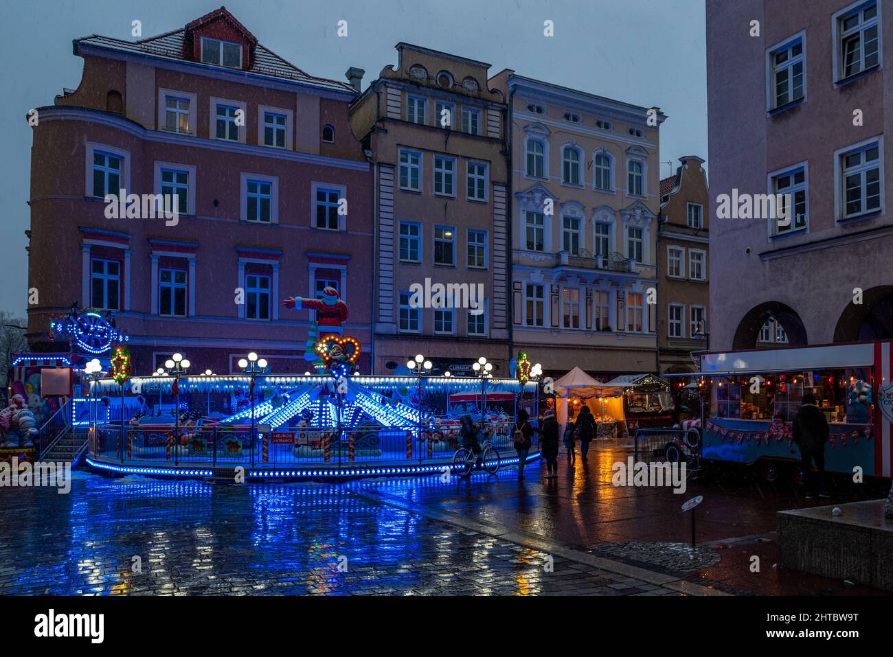 Christmas market in Opole with illuminations on the market square Stock ...