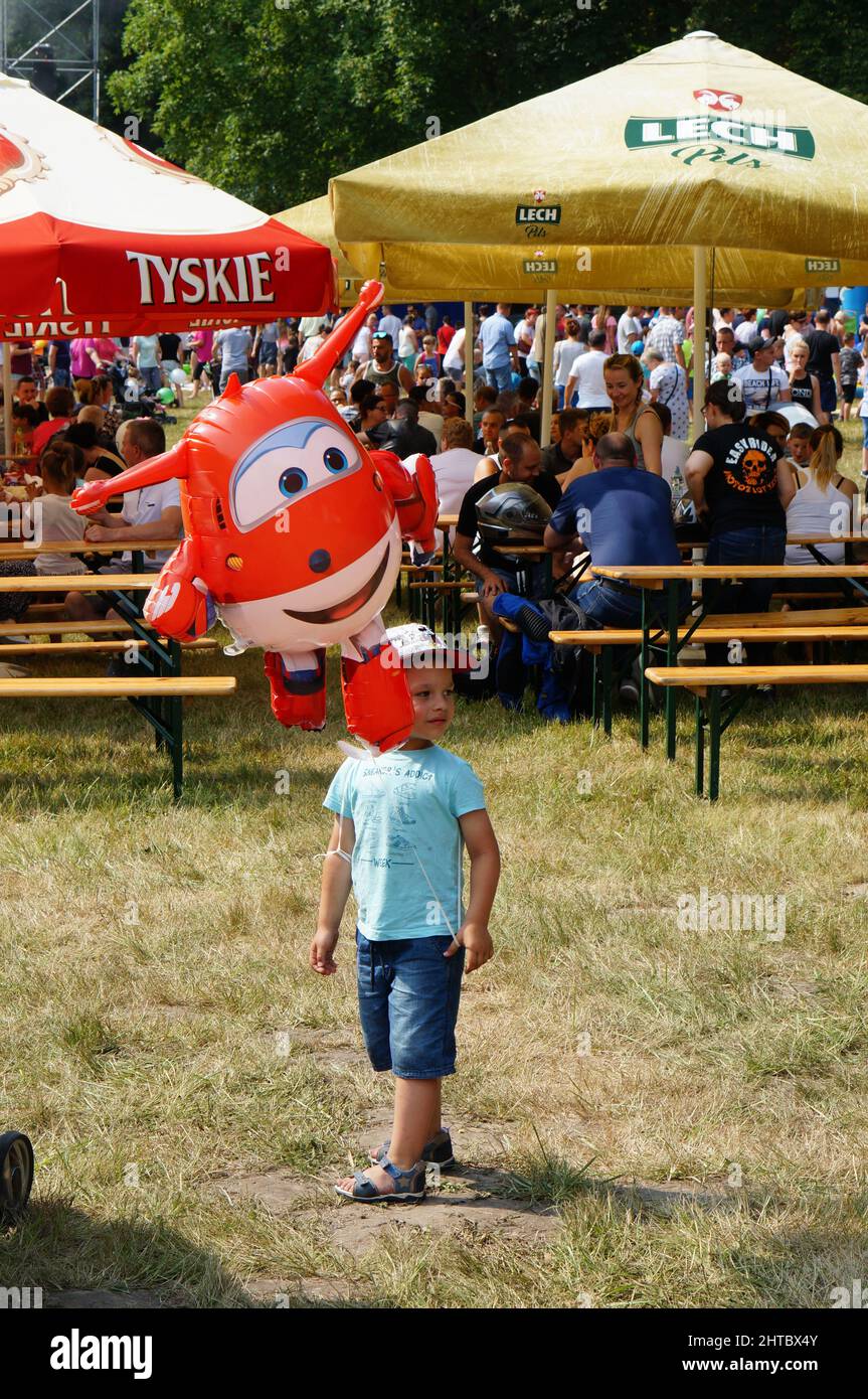 Balloon wings hi-res stock photography and images - Alamy