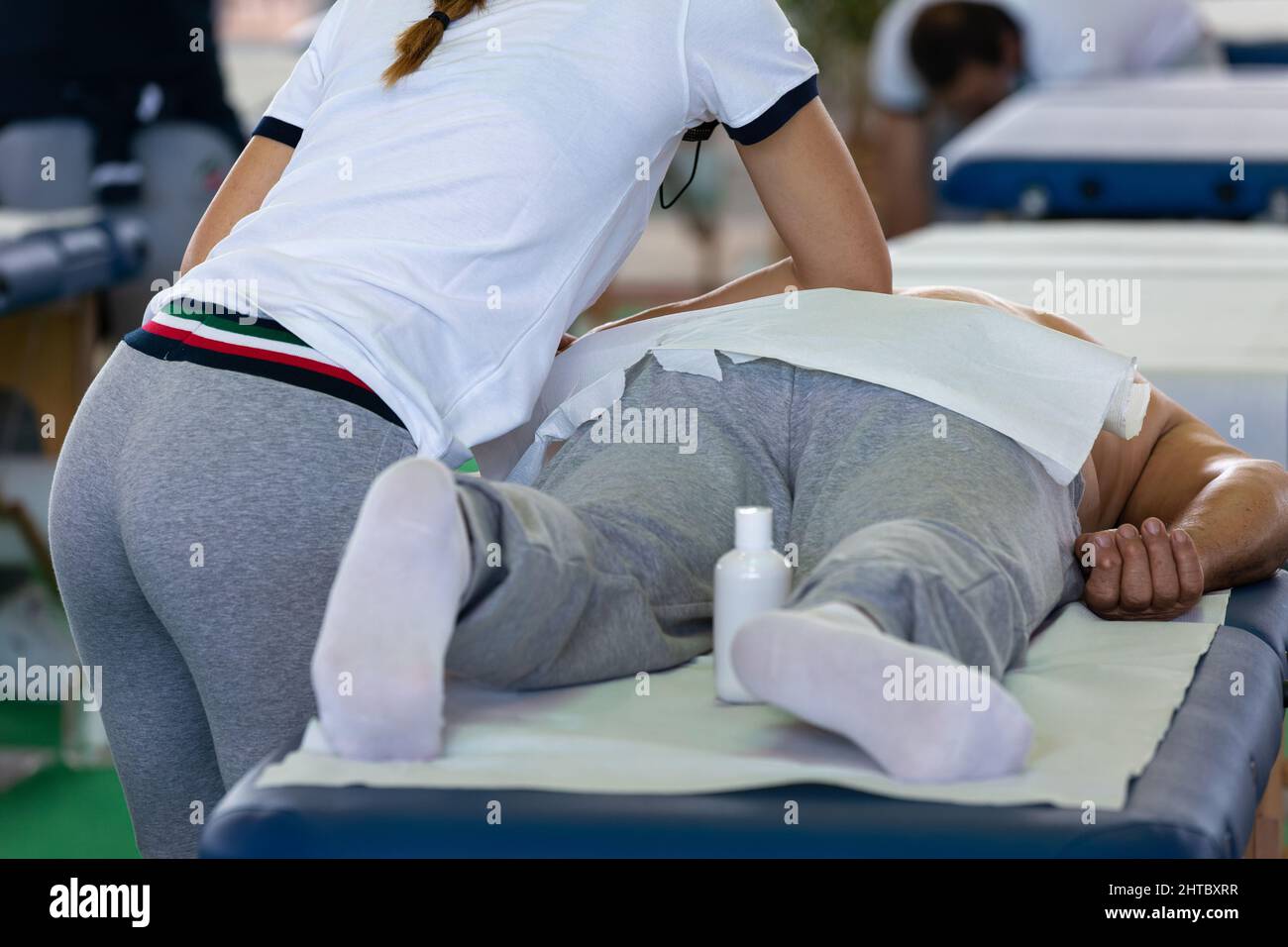 Athlete's Back Massage after Fitness Activity - Wellness and Sport ...