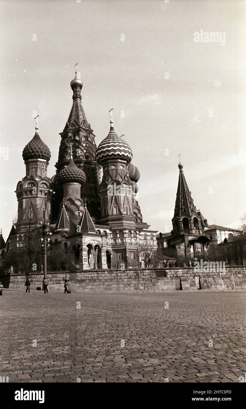 Moscow/Soviet Union/ 13 April 1988 / )Moscow red square and famous ...