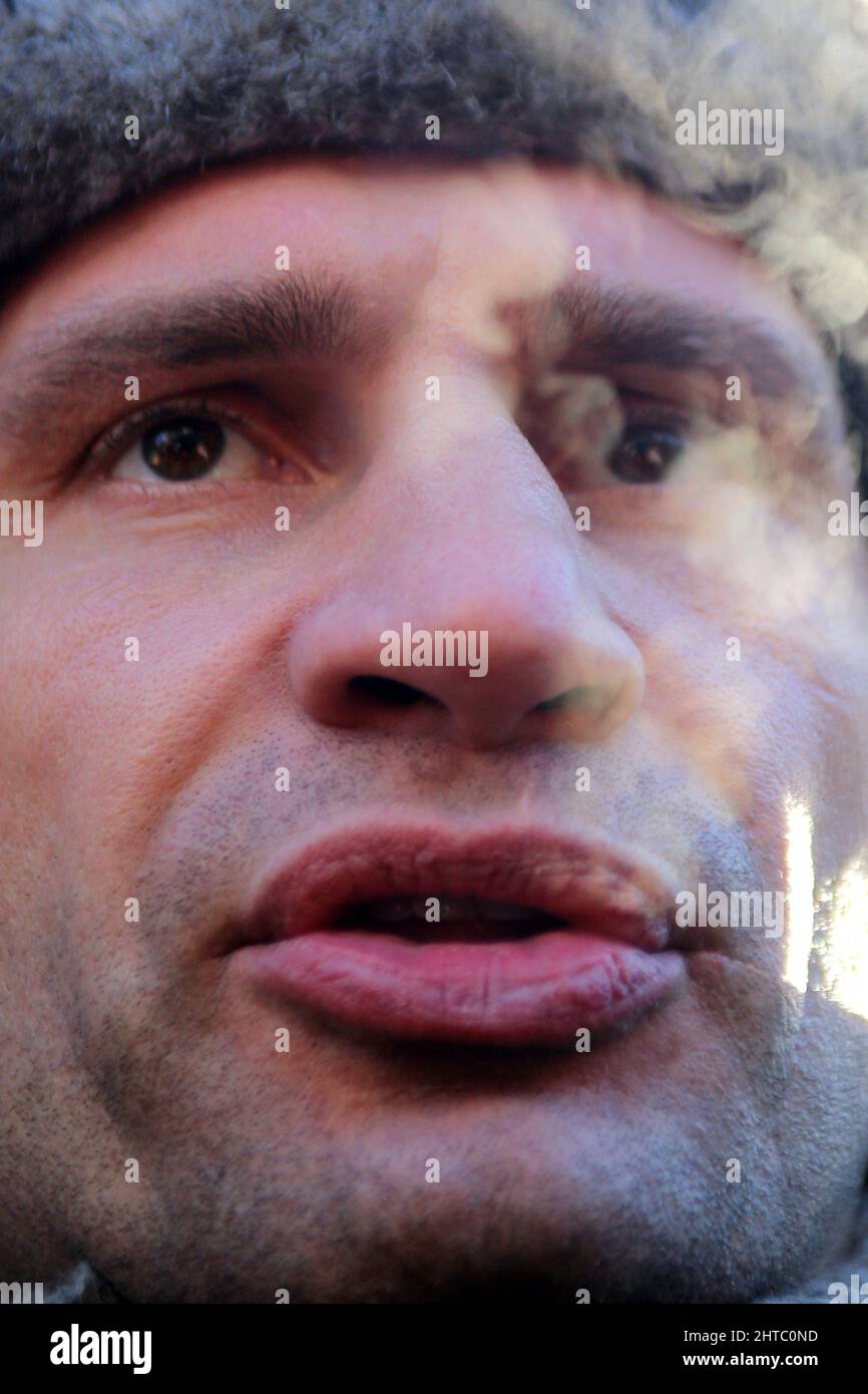 Boxing world champion wladimir klitschko hi-res stock photography and ...