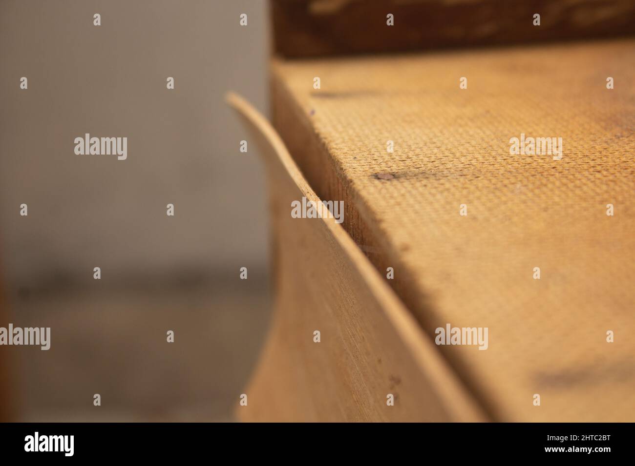 Broken drawer hi-res stock photography and images - Alamy