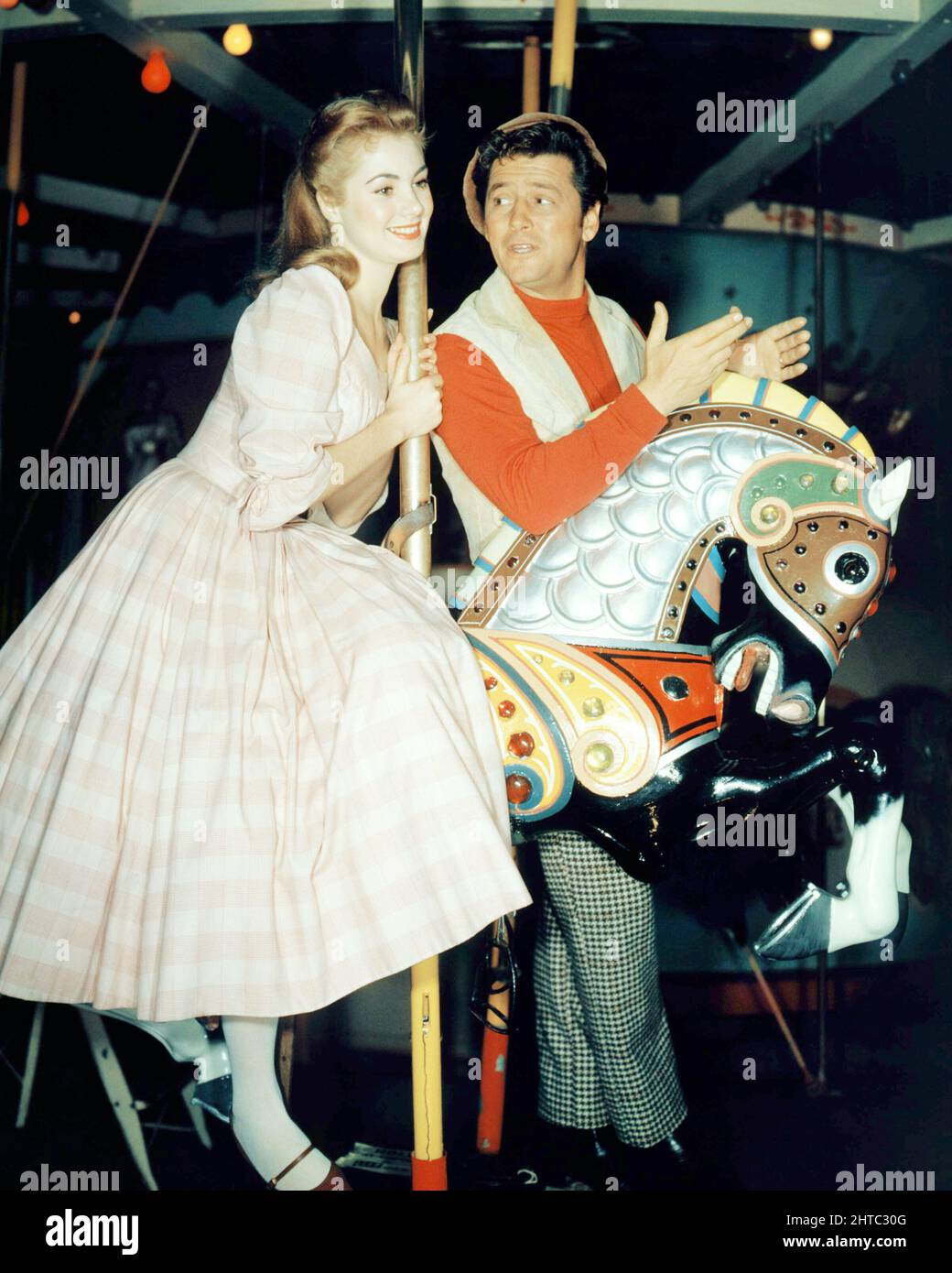 Carousel shirley jones, gordon macrae hi-res stock photography and images - Alamy