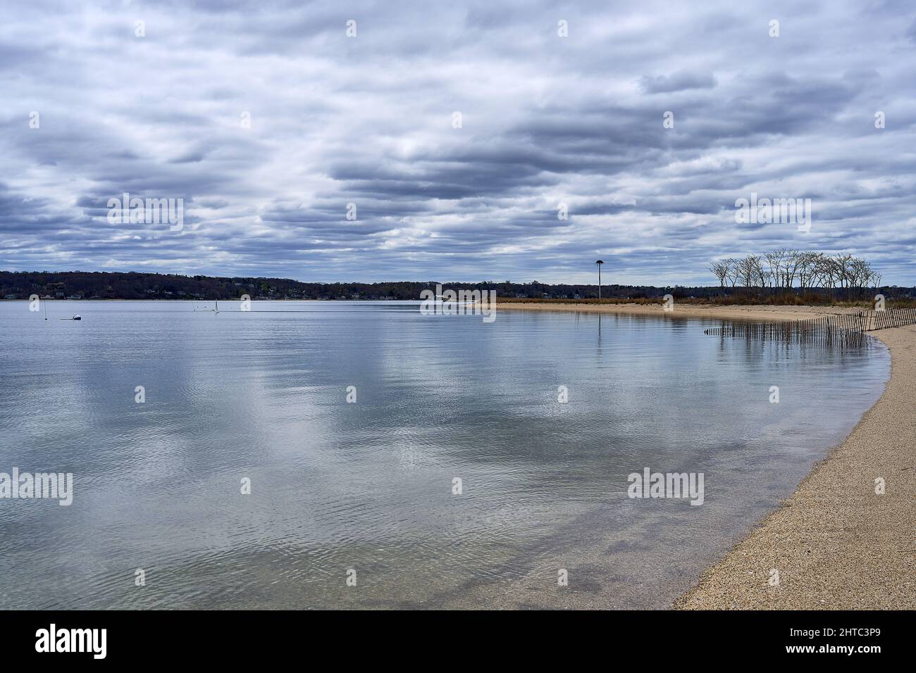 Scenic reflection of a transparent sea Stock Photo - Alamy