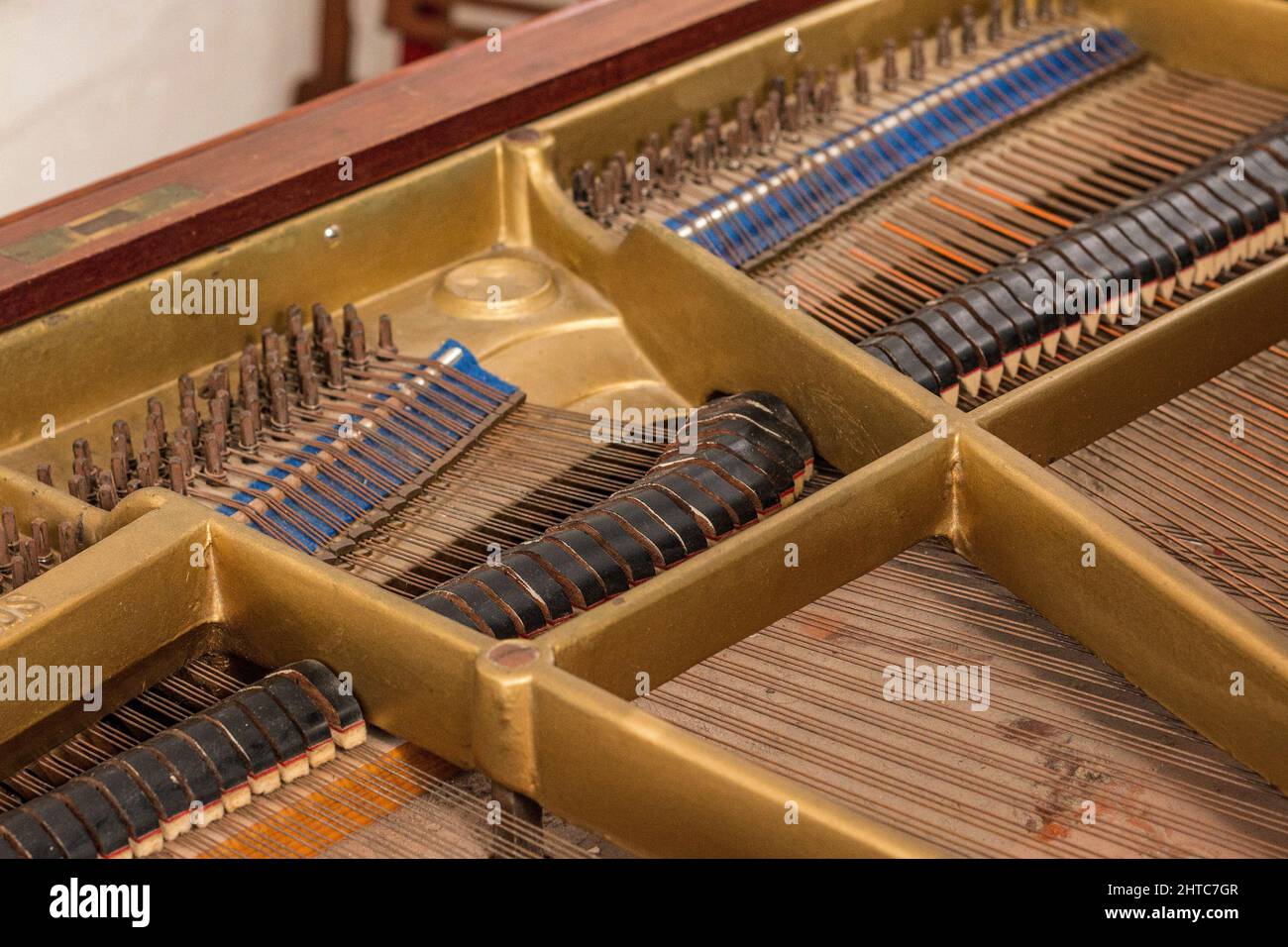 Piano interior texture background Stock Photo - Alamy