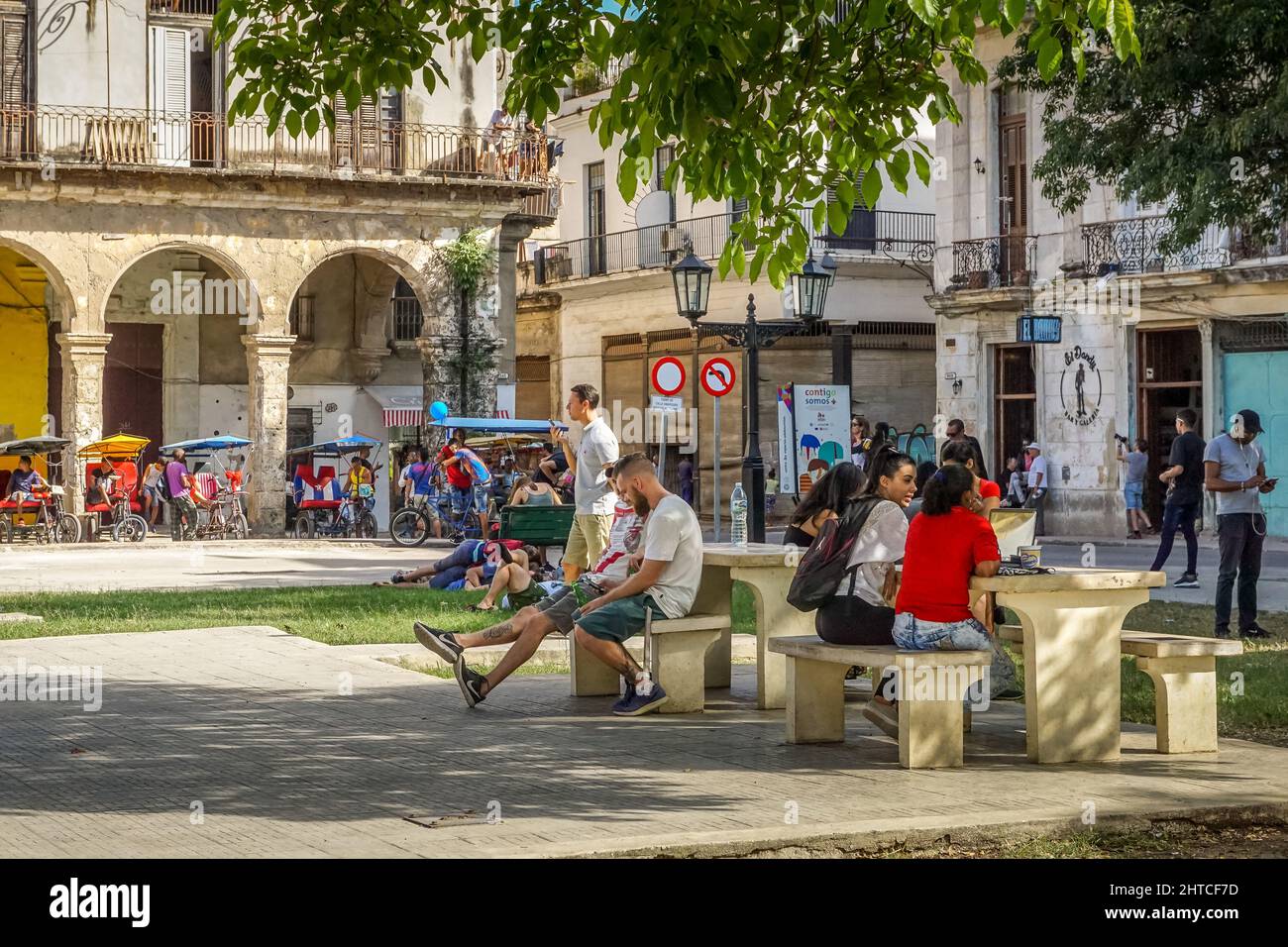 People using wifi in Havana Stock Photo - Alamy