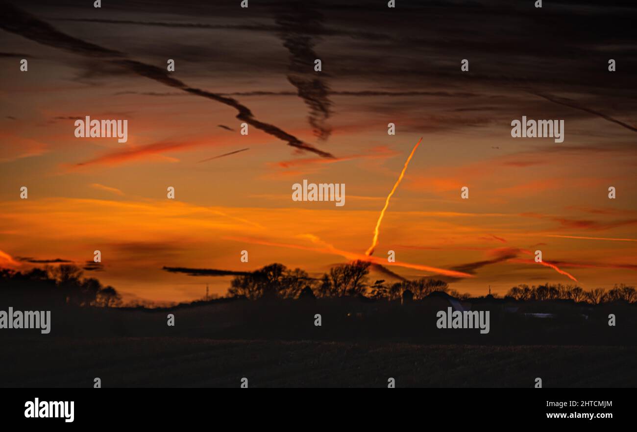 Scenic view of a beautiful vibrant sunset in the sky Stock Photo - Alamy