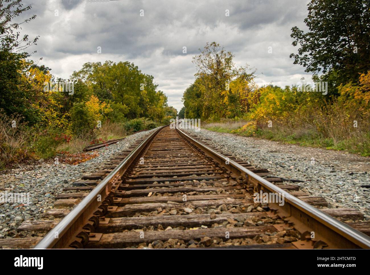 Rail line in the suburbs of Hamilton Ontario, Canada Stock Photo - Alamy
