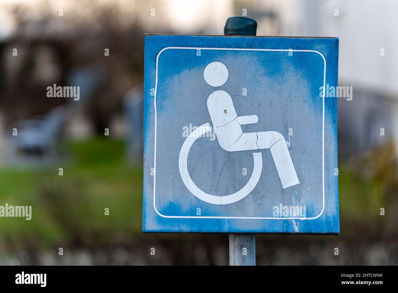 Blue wheelchair traffic sign Stock Photo - Alamy
