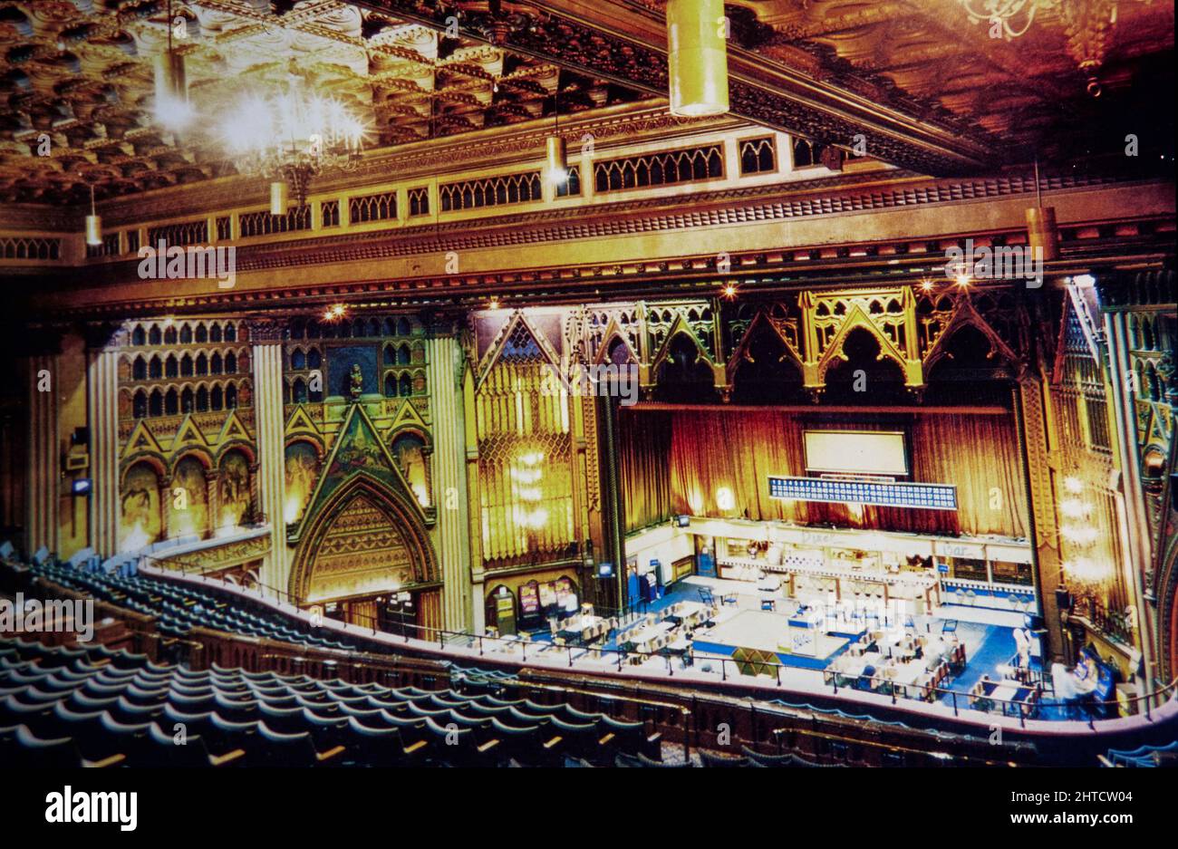 Gala bingo tooting hi-res stock photography and images - Alamy