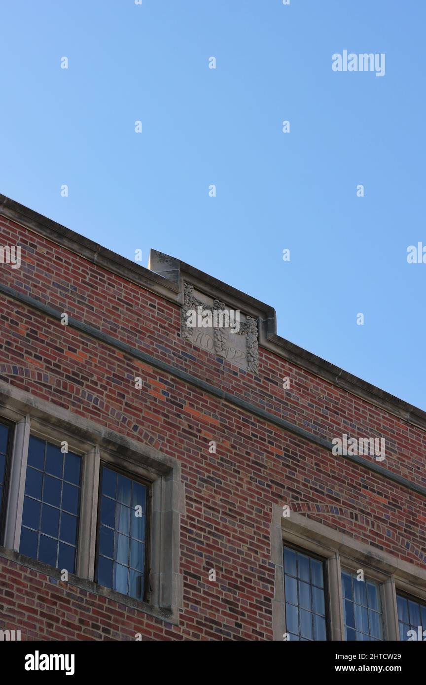 The cornice of an old brick mansion Stock Photo - Alamy