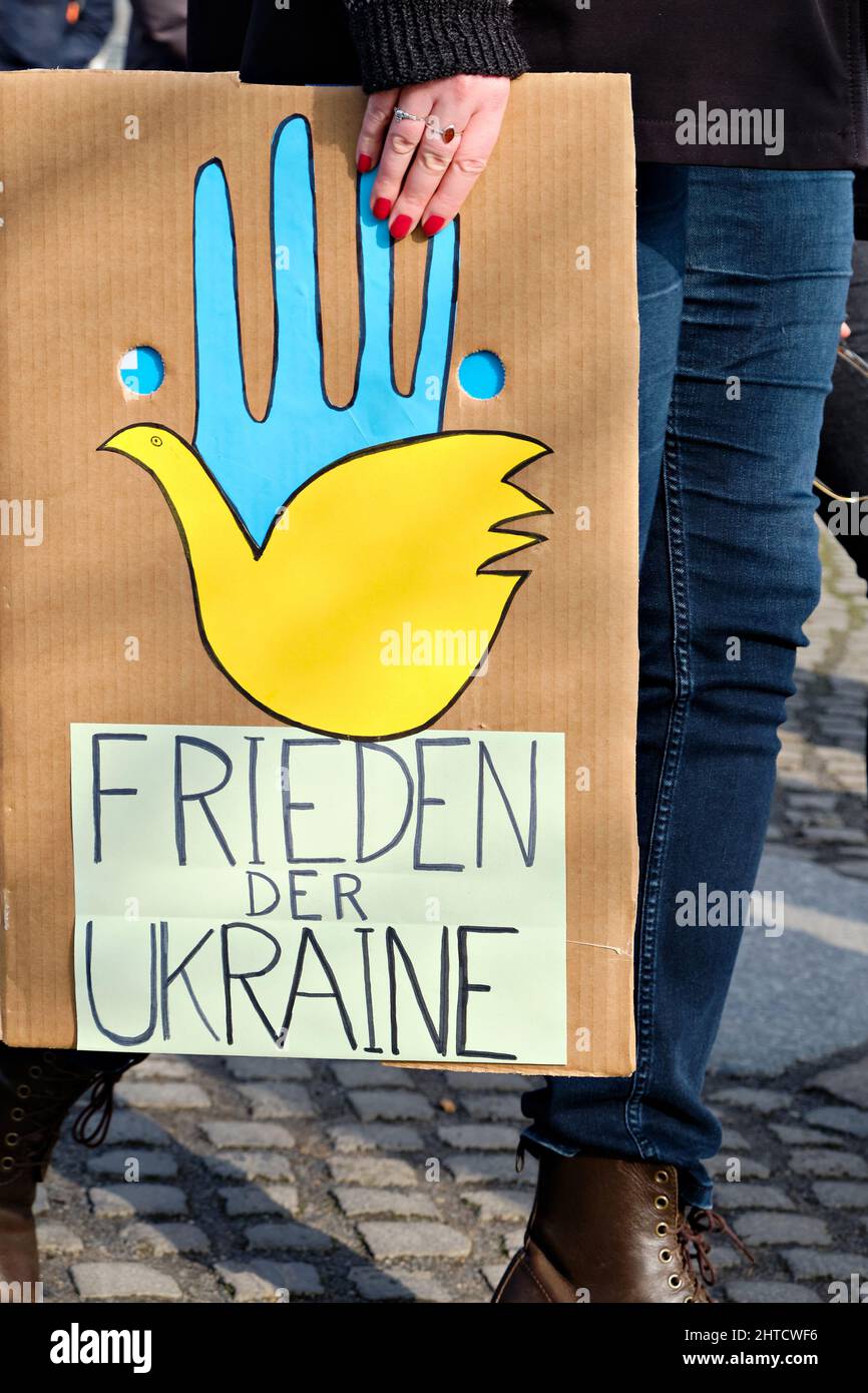 Text Frieeden der Ukraine means Freedom to Ukraine in German language ...
