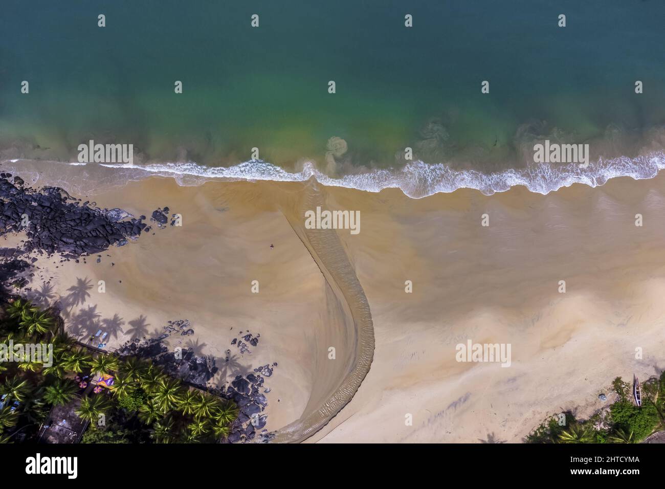 Aerial photo of bureh beach with ocean wave Stock Photo - Alamy