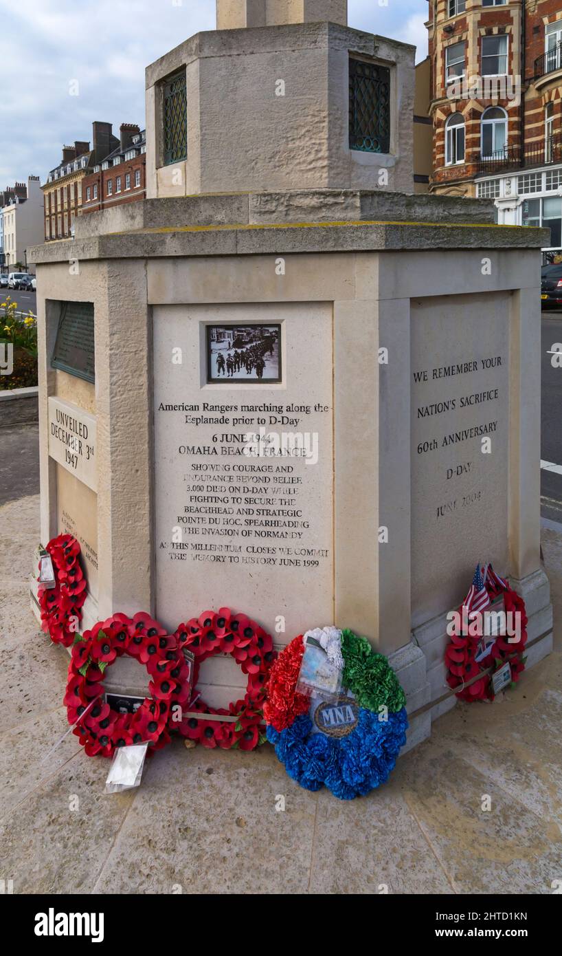 In memory of American Servicemen 1939-45 - wreaths laid against ...