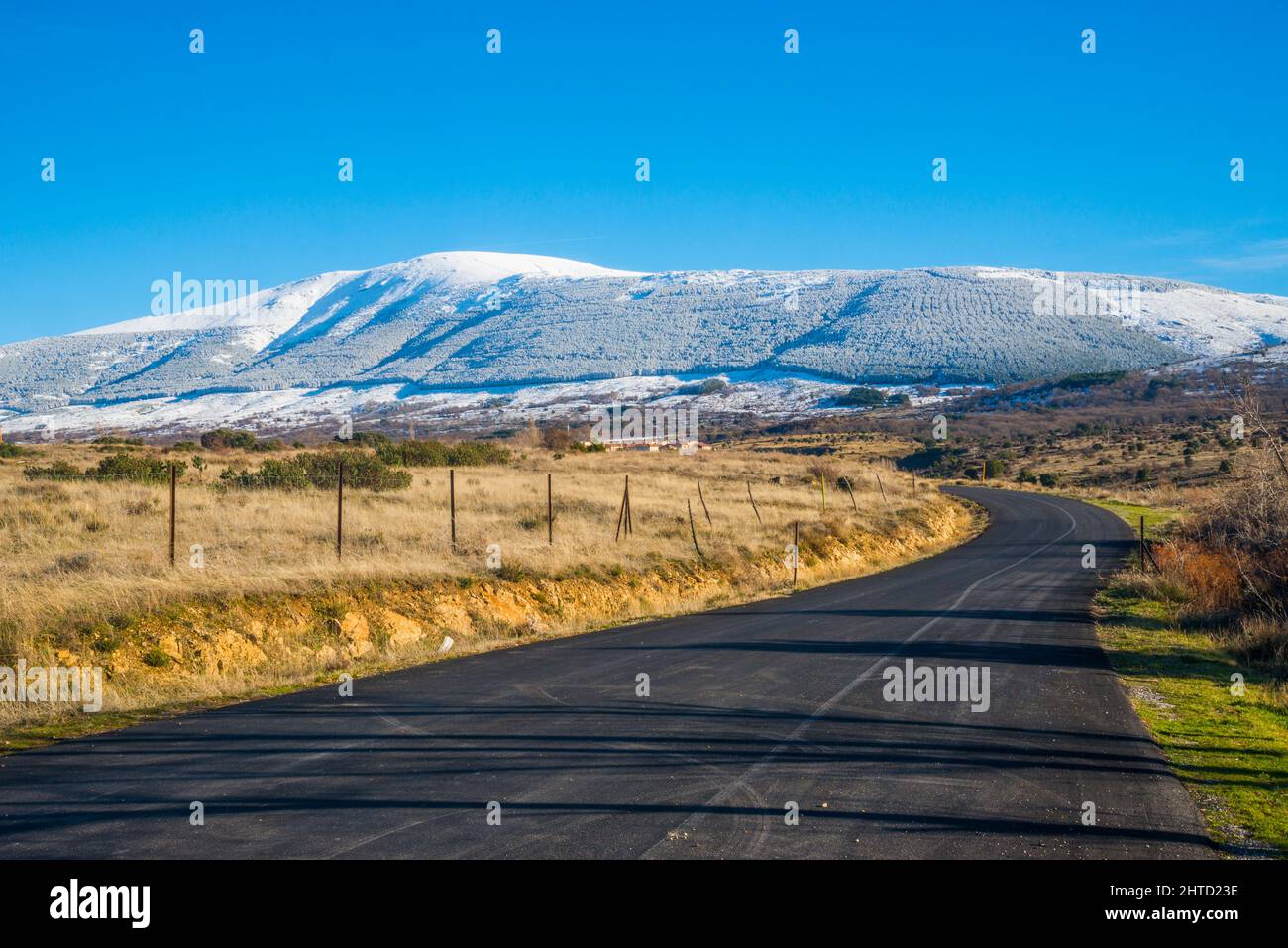 Paisajes carretera naturaleza hi-res stock photography and images - Alamy
