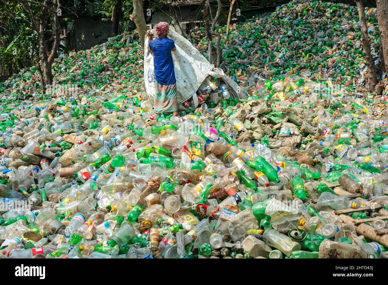 Plastic recycling factory hi-res stock photography and images - Alamy