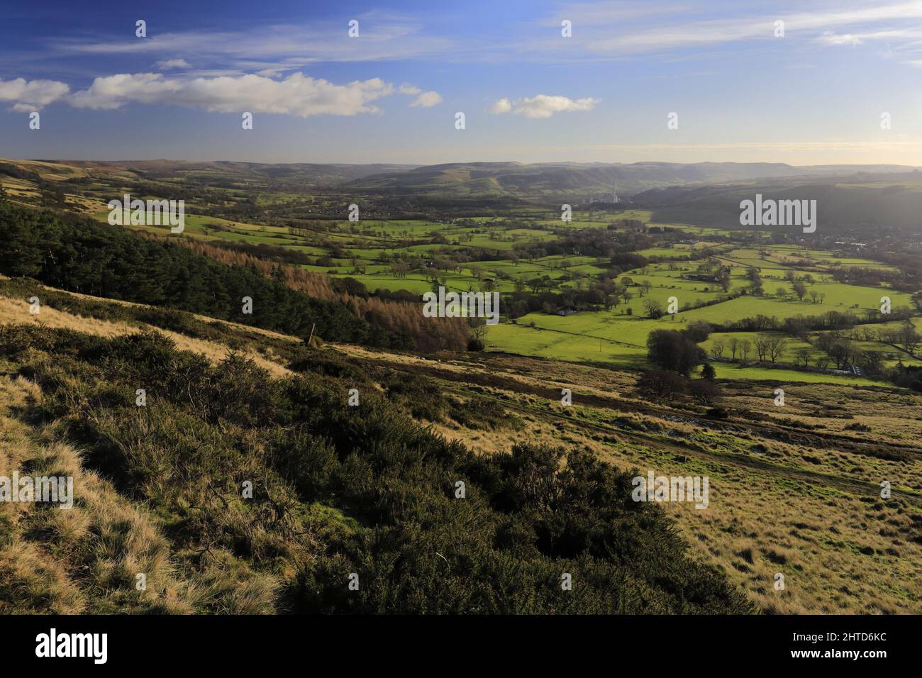 View of the Castleton valley from Mam Tor, Derbyshire, Peak District ...