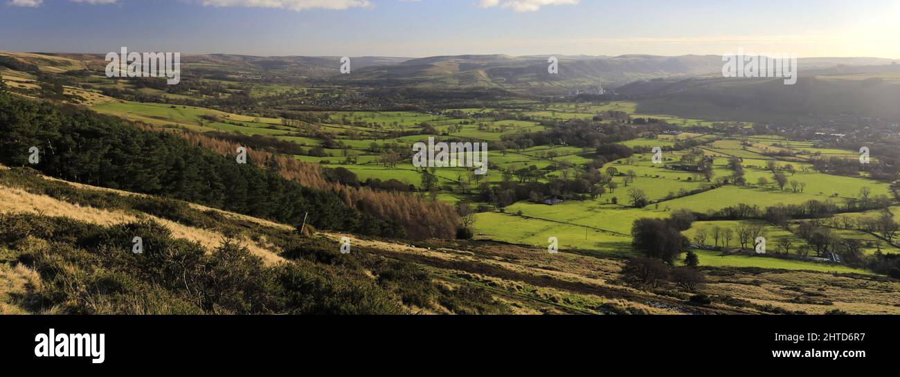 View of the Castleton valley from Mam Tor, Derbyshire, Peak District ...