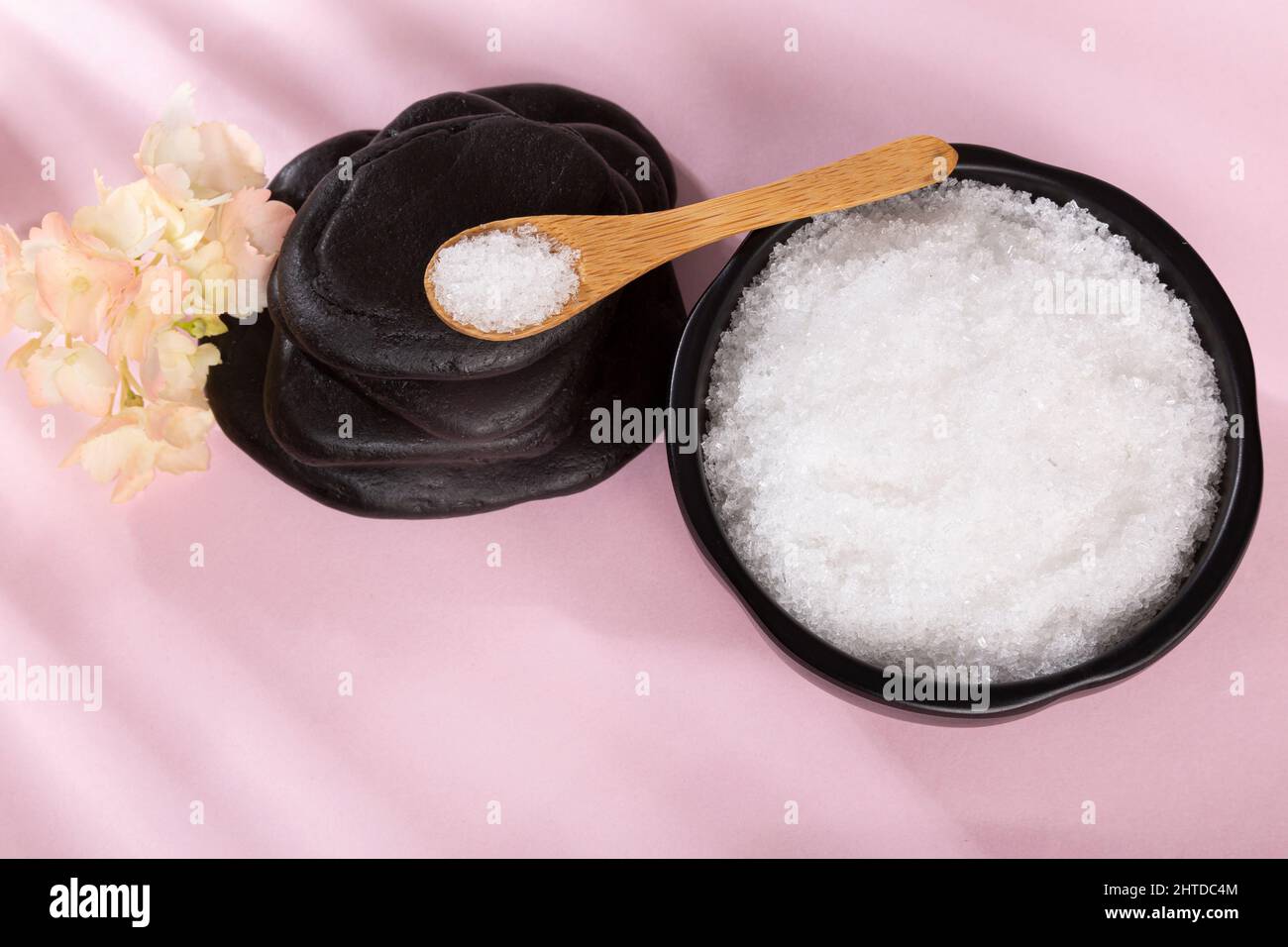 Magnesium Chloride - Ionic Mineral Compound Necessary For Health Stock ...