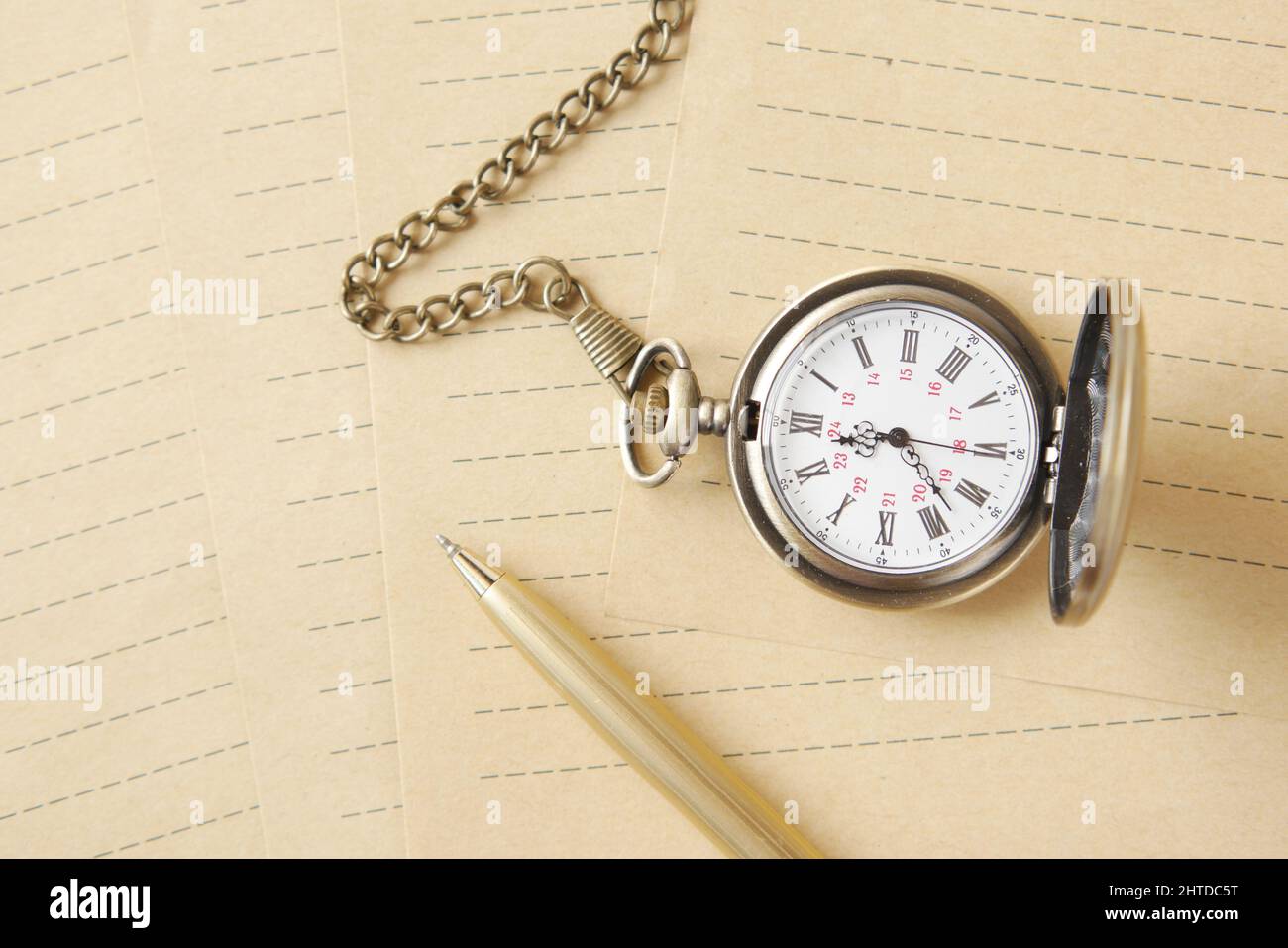 Vintage analog clock paper hi-res stock photography and images - Alamy