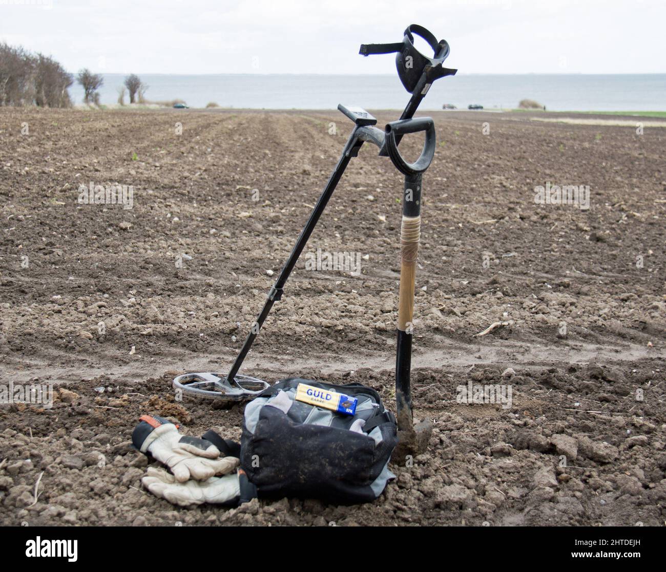 Detectorists field hi-res stock photography and images - Alamy