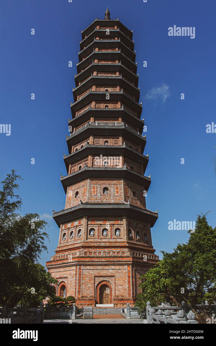 Iron pagoda youguo temple hi-res stock photography and images - Alamy