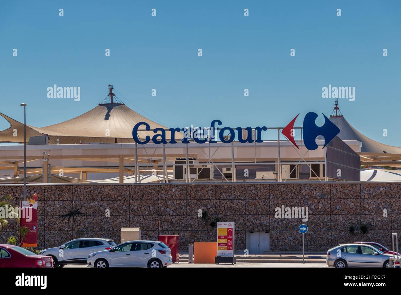 Carrefour outlet hi-res stock photography and images - Alamy