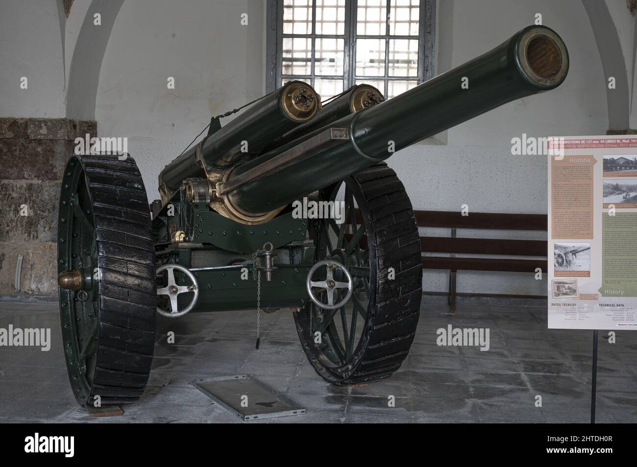 Armstrong cannon hi-res stock photography and images - Alamy
