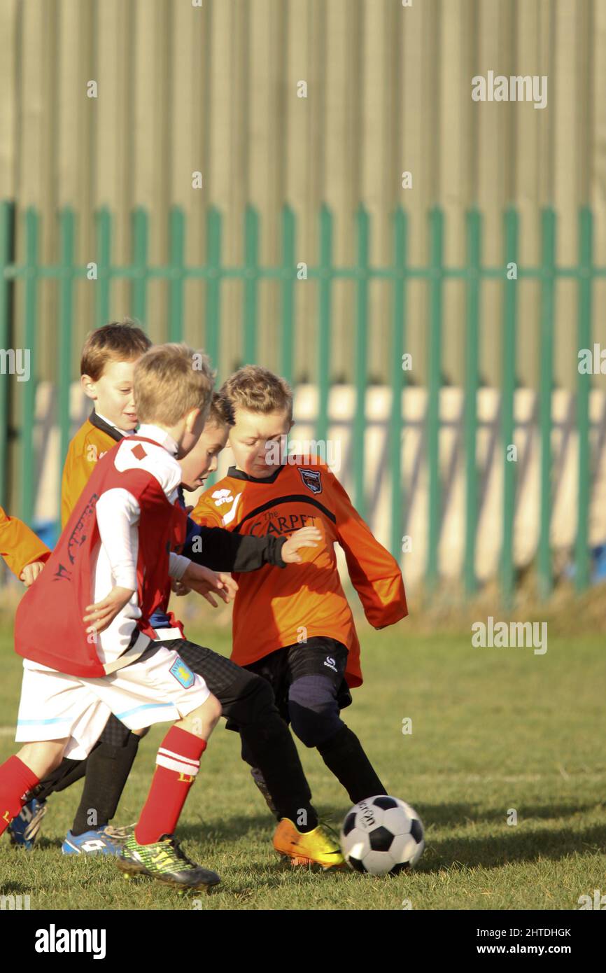 Children football team parents hi-res stock photography and images - Alamy