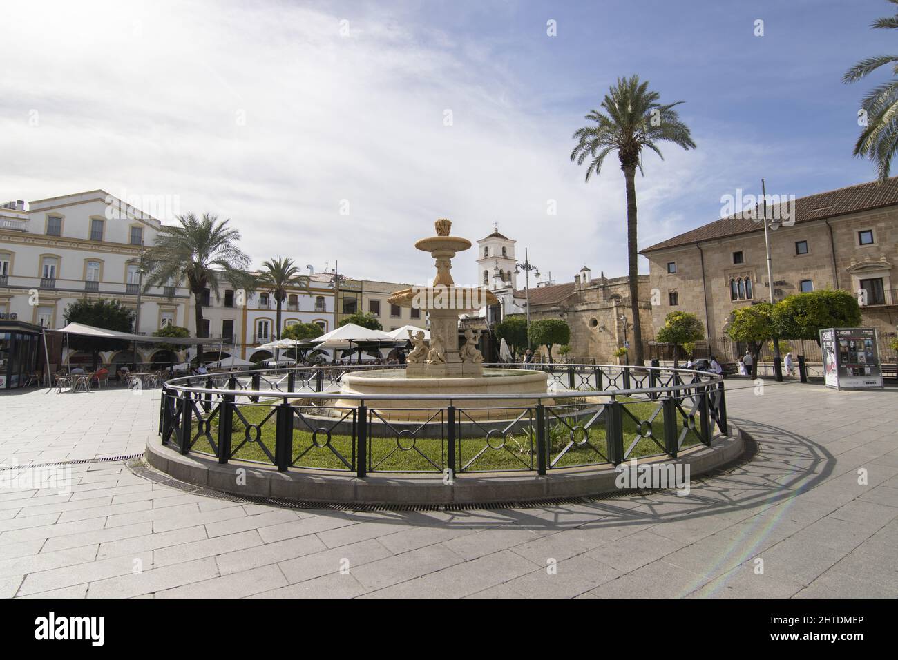 Busy city square, Plaza De Espana, Merida Stock Photo - Alamy