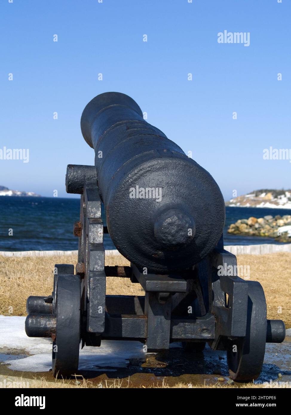 Giant cannon hi-res stock photography and images - Alamy