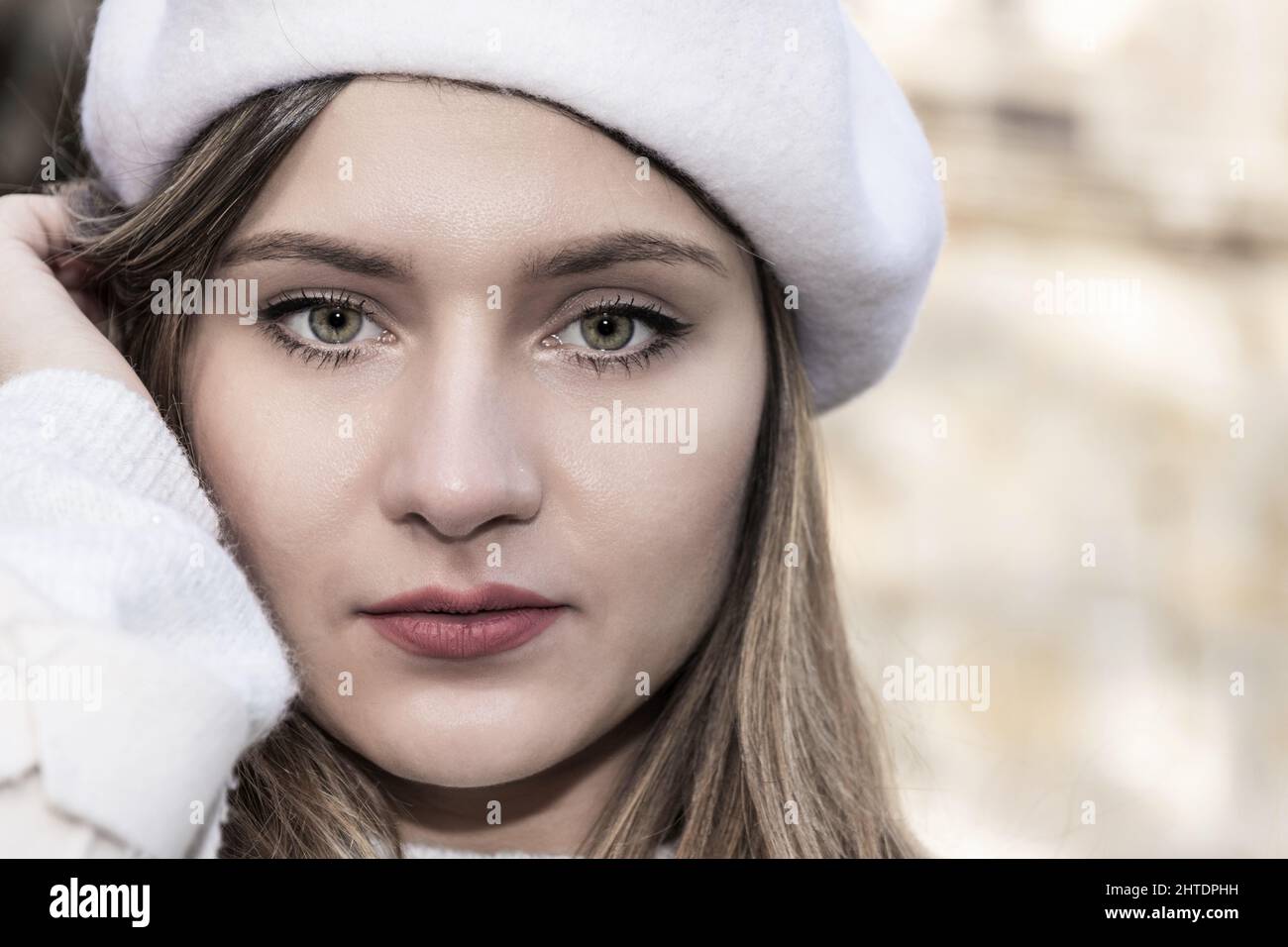 Spanish beret hi-res stock photography and images - Alamy