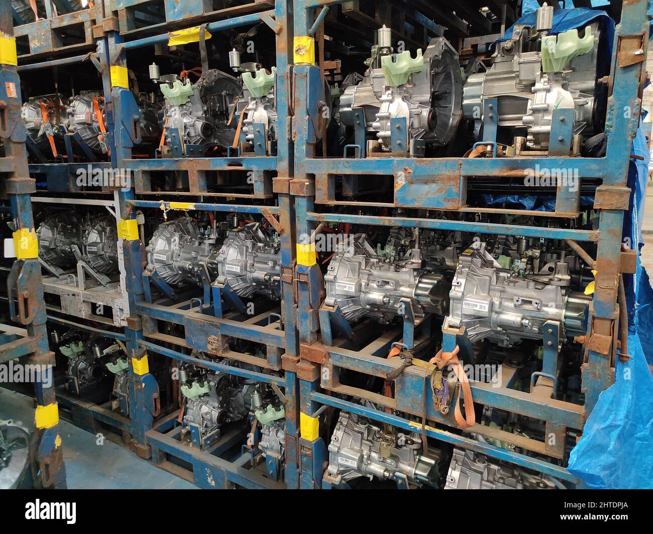 India car manufacture hi-res stock photography and images - Alamy