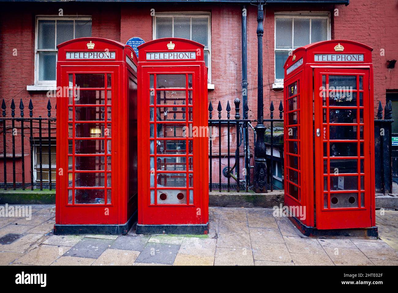 Payphone row hi-res stock photography and images - Alamy