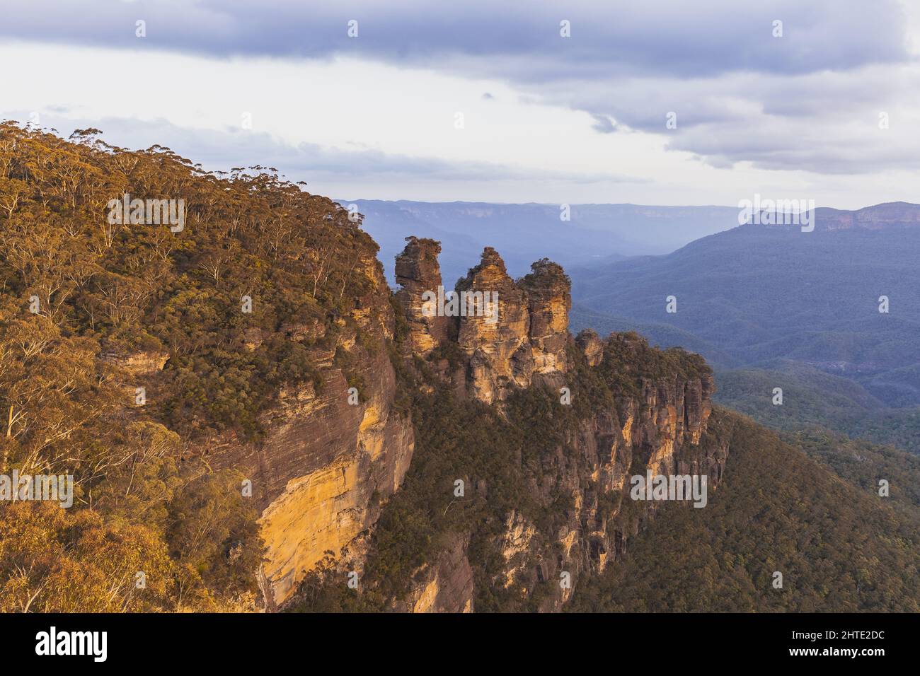 Natural view of the beautiful Blue Mountains in Australia Stock Photo ...