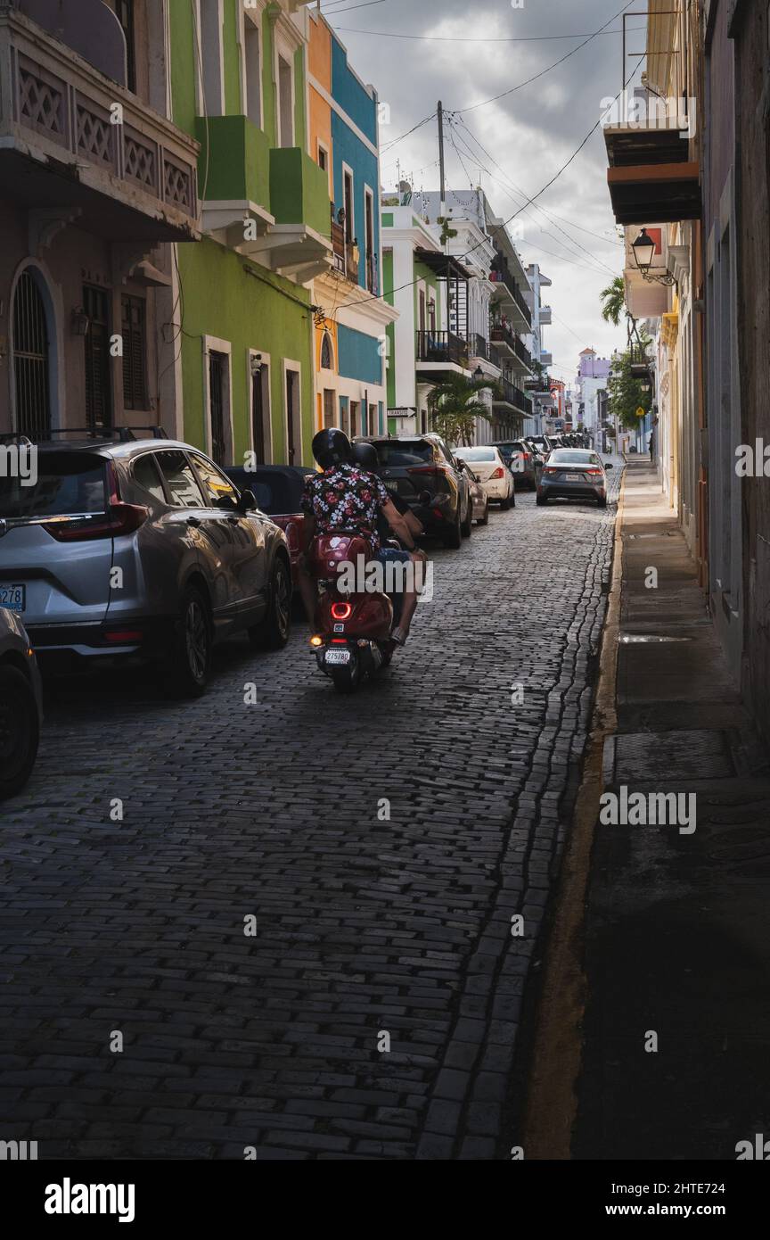 Couple in puerto rico street hi-res stock photography and images - Alamy